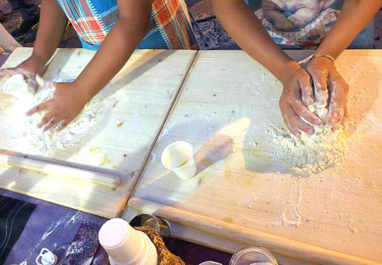 Laboratorio mani in pasta - Borghi Presolana